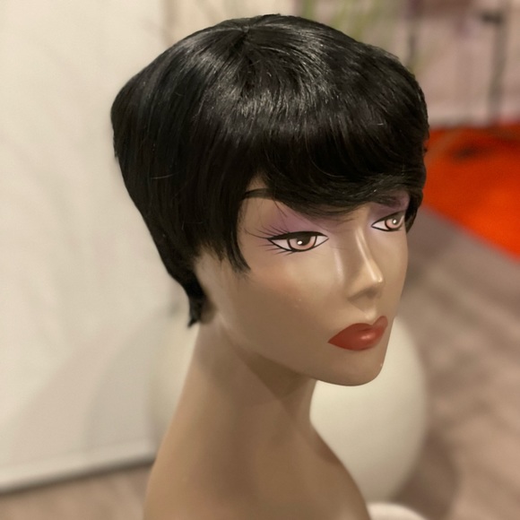 Vanessa Wigs | Hair | Vanessa Wigs Cozy | Poshmark